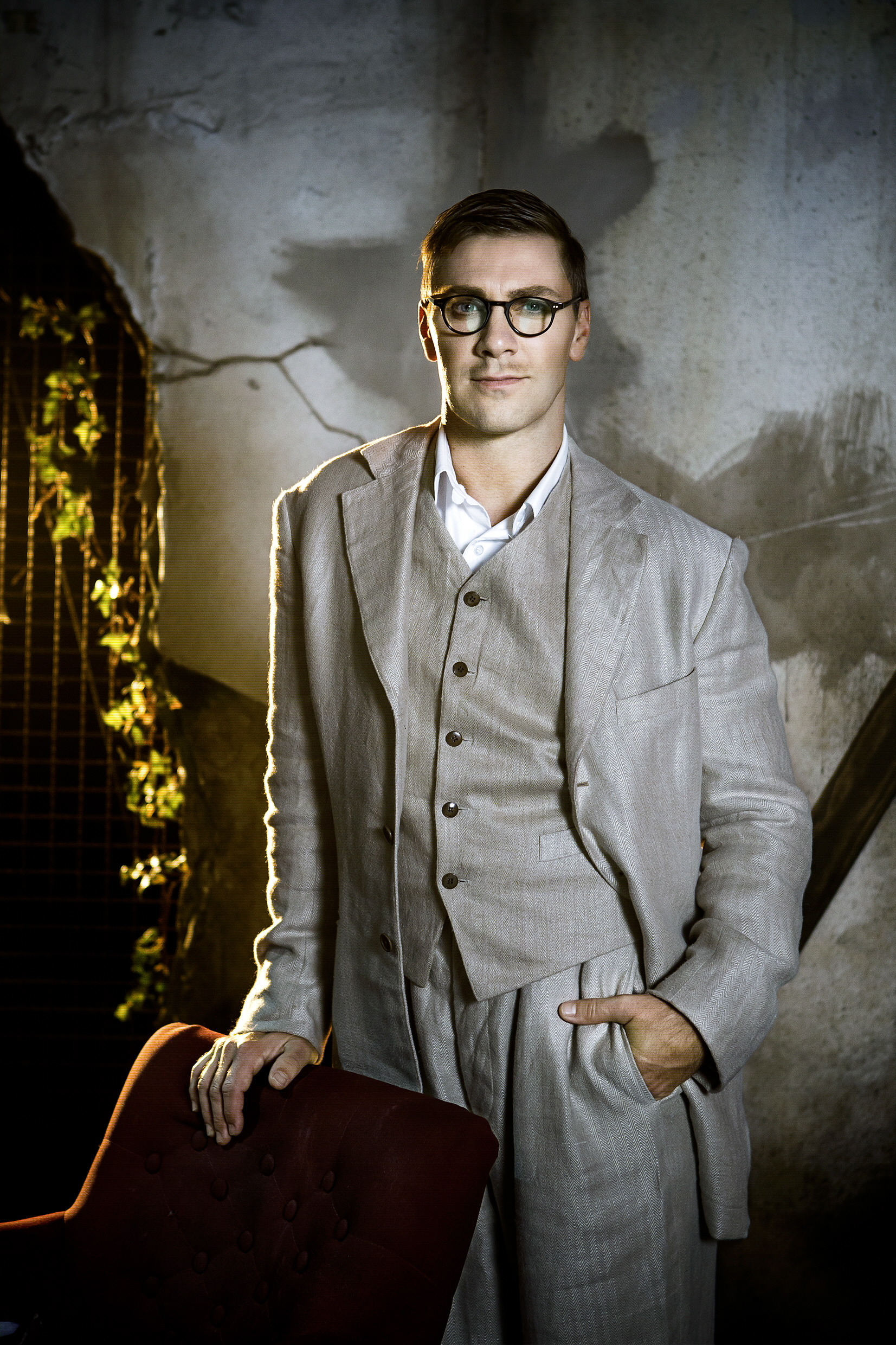 Linus Wahlgren gör rollen som Clifford i Cabaret