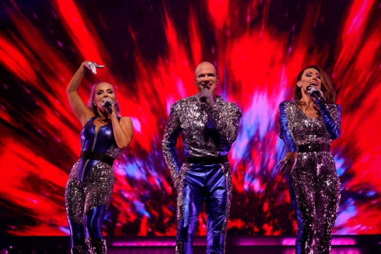 Sprakande show saknar livemusiker – Alcazars avskedsturné på Gothia