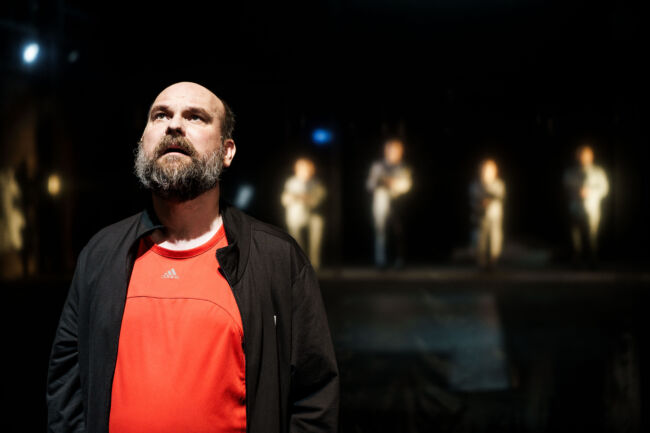 Teaterkritik: Peter.Tid – Enastående och sällsamt vackert drama